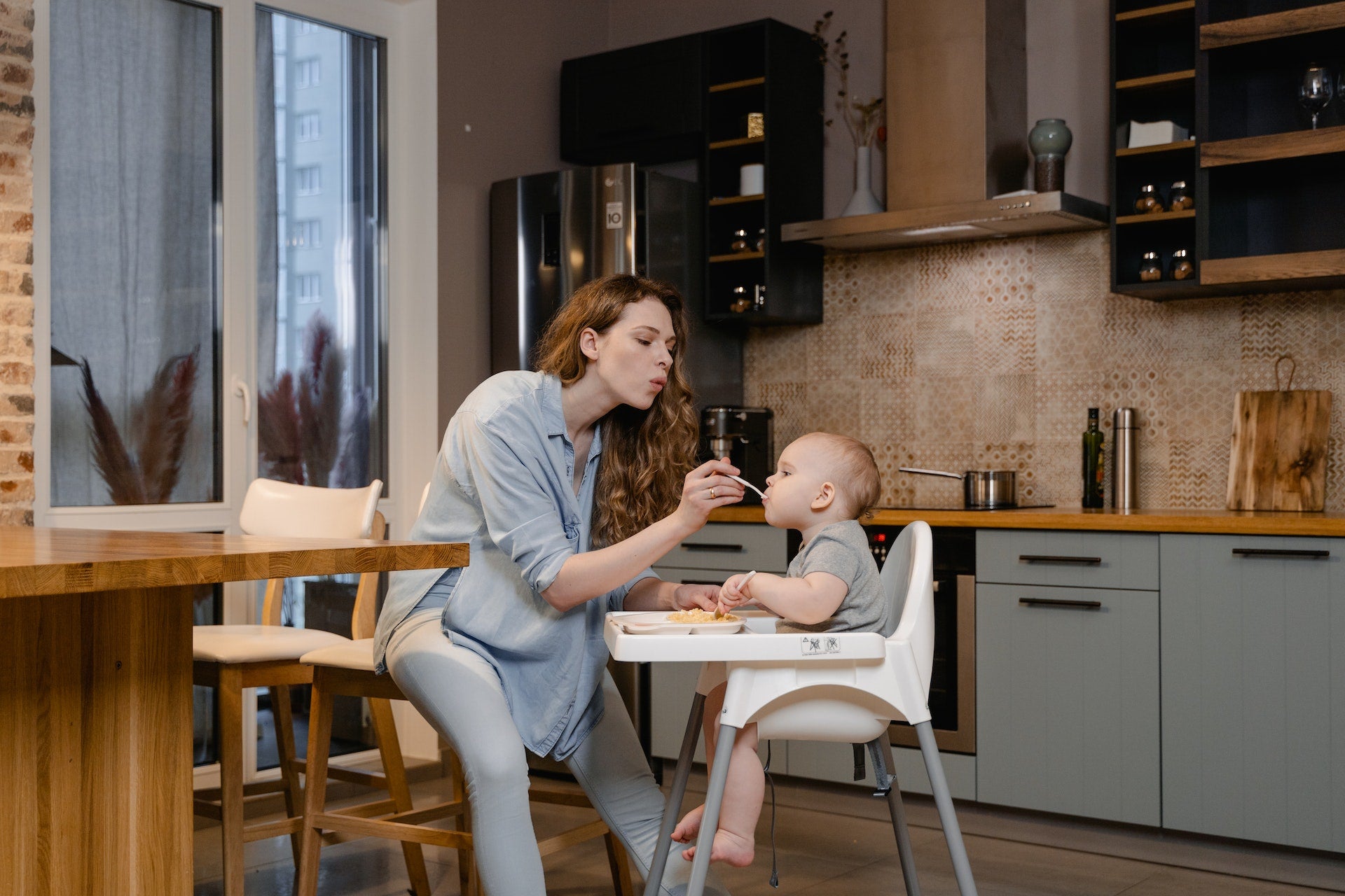 Make Your Life Easier with a Baby Feeding Schedule | 123 Baby Box