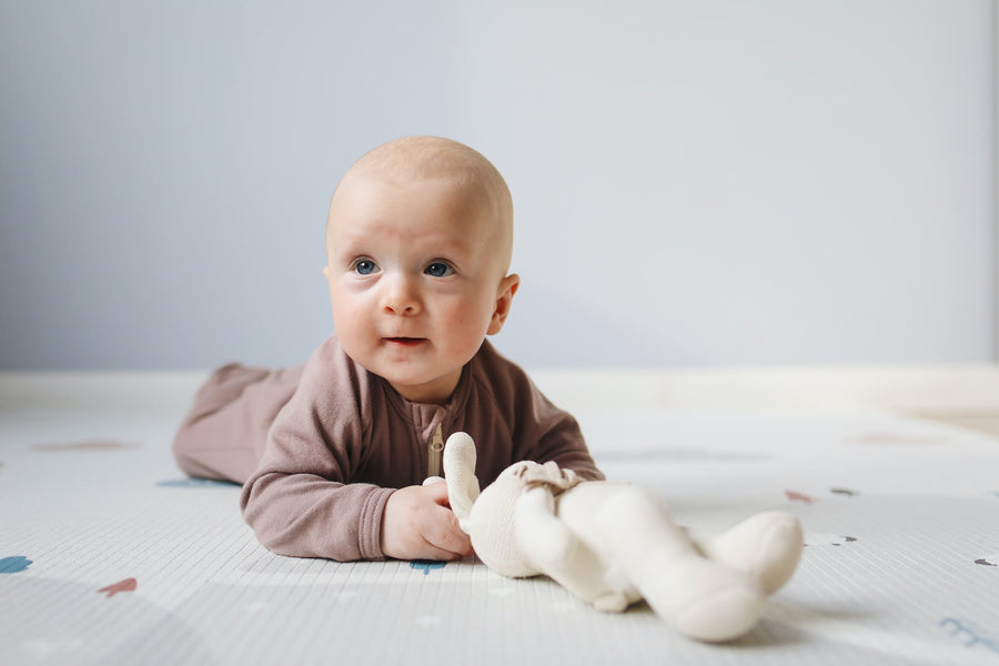26 Week Old Baby Development And Milestones 123 Baby Box 26-week-old-baby-development-and-milestones-123-baby-box